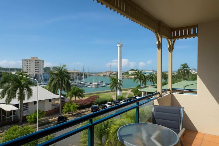 Marina View Apartment - Steps Away From Cbd - 타운스빌 시티