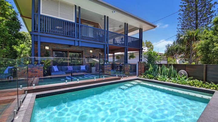 Acacia House - Caloundra
