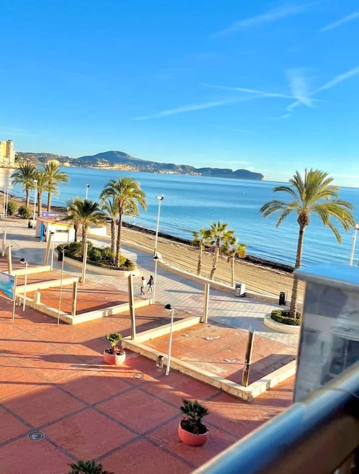 Beachfront W Terrace| Relax & Convenient | Pets - Calp