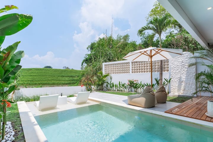 Tropical Villa With Pool & Rice Field Views - Australia