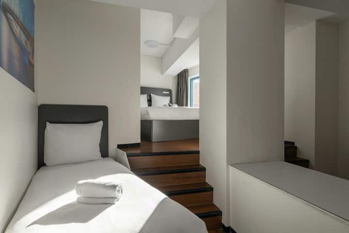 Efficient Space For Three - Rotterdam