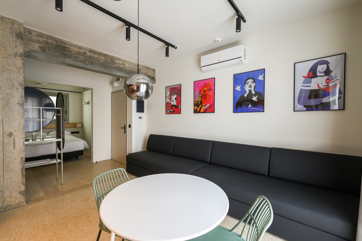 Centric Apartment with balcony Mooeve - Flats for Rent in Athina ...