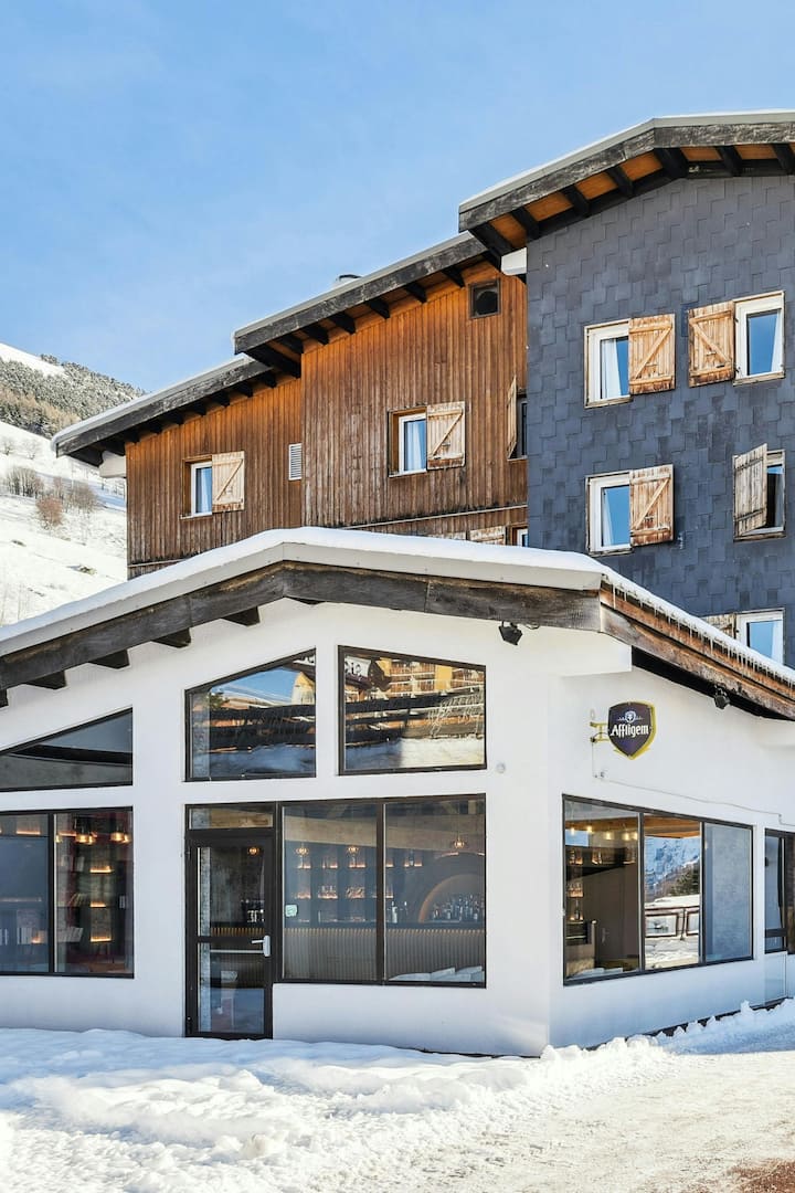 3 People Room Breakfast Included & Mountain View - Les Deux Alpes