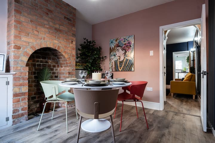 Canalside Terrace - 2 Bedroom Home In Worcester - Worcester, UK