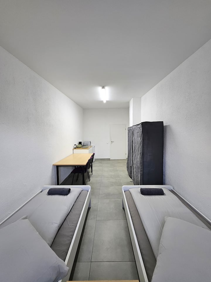 Gemütliches 2 Personen Zimmer Mit Gemeinschaftsbad - Rodgau