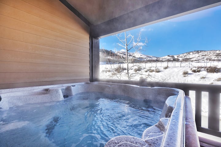Bear Hollow - Cozy Retreat W/ Hot Tub, Near Lifts - Park City, UT