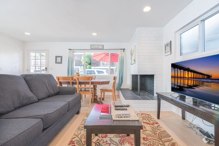 Private 2-story Beach House | 2 Parking Spaces | Huge Back Patio | Walk To All Hot Spots! - Costa Mesa, CA