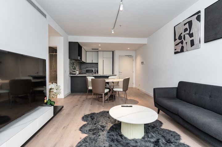 Luxury Ritz 2b2b W/ Pool & Gym&sauna - Melbourne