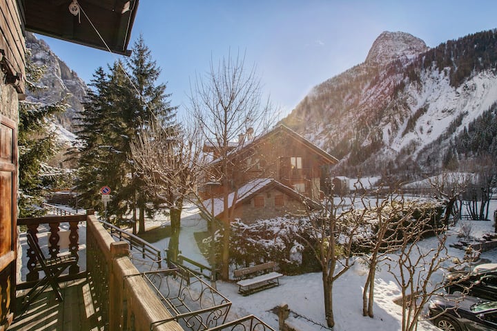 Maison Esterina Vista Monte Bianco - Courmayeur