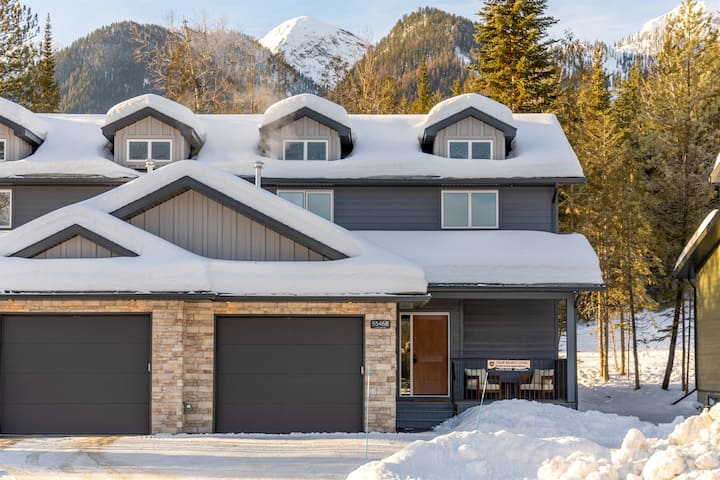 Ski In Location L Hot Tub | Ac - Fernie