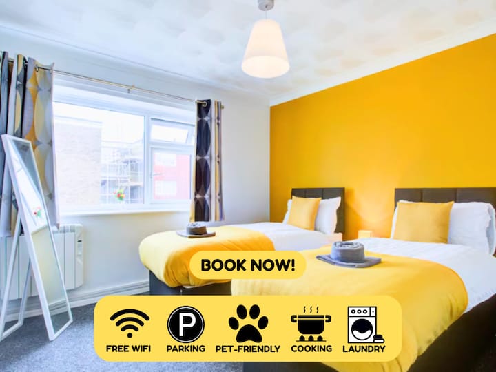 Hull Haven: 4bed 2bath With Free Parking Sleeps 8 - Kingston upon Hull