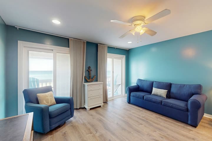 Top-floor Condo With Amazing Beach Views & W/d - Panama City Beach, FL