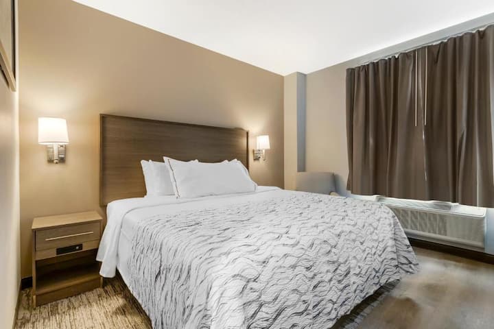 Comfy Room Near Jfk Airport – 10 Min Ride - Queens, NY