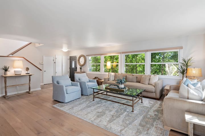 Shoreline Breeze - Costal Comfort On The Mesa - Santa Barbara, CA