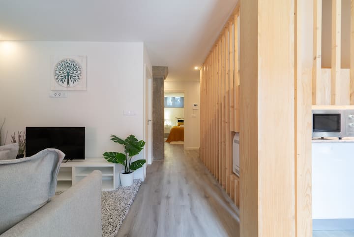 Hostwise - Comfy Flat | Jacuzzi & Terrace - Porto
