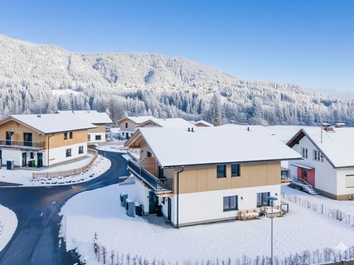 Belle Maison Avec Vue Sur Les Montagnes - Weissensee