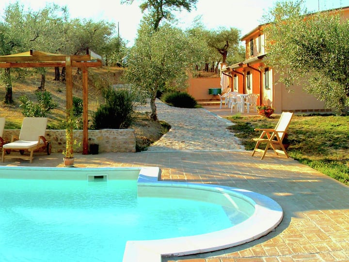 Farmhouse In Giano Dell'umbria With Bubble Bath - Umbria