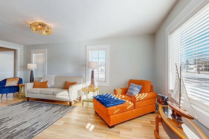 Walk To Downtown & Beach! Water-view Home - Tawas City, MI