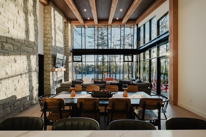 Waterfront Luxury | Hot Tub, Chef's Kitchen - Gravenhurst