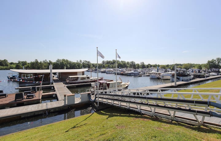 House Boat Antigua - Maastricht