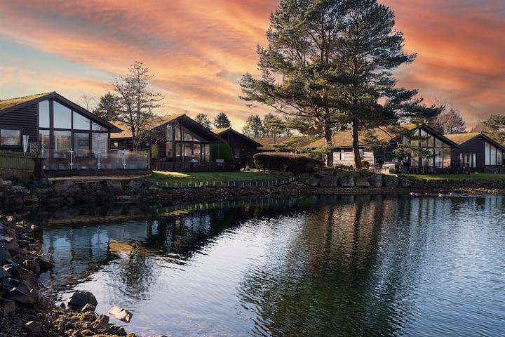 Sandmartin Lodge A Lakeshore Haven @ Pine Lake - Carnforth