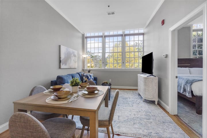 Cozy Condo: Downtown, Usc Fort Jackson - Columbia, SC