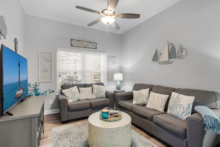 3rd Floor Condo~2 Bedroom - Dauphin Island, AL