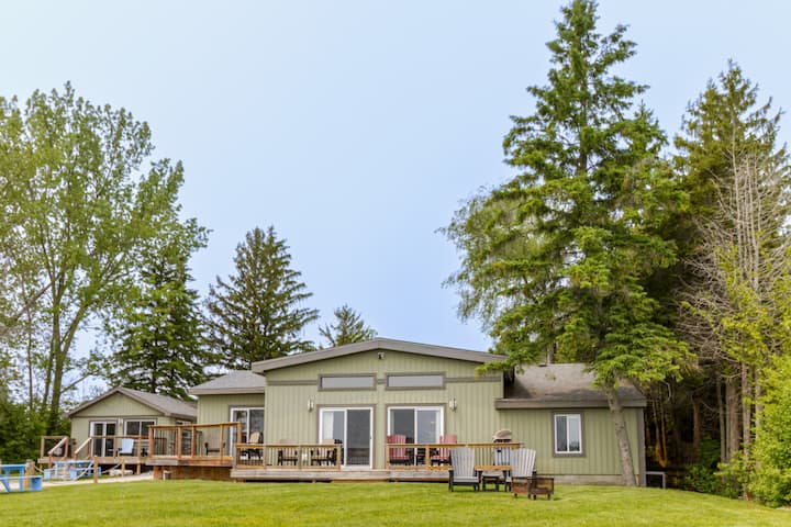 Westlake Consecon Lodge - 2 Beach Passes! - Prince Edward County