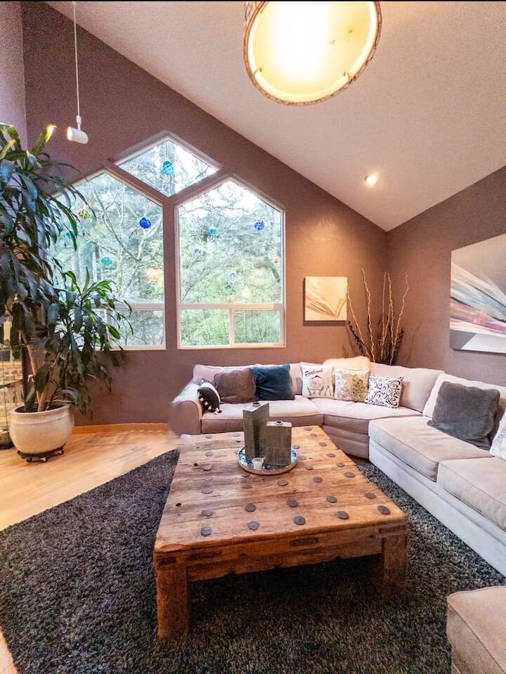 The Mountain House - Corvallis, OR