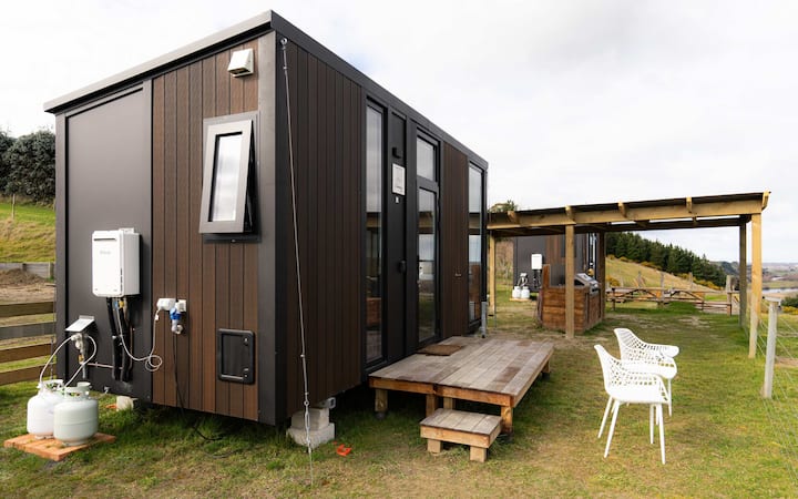 Bruce Farm Alpaca Cabin 2 By Tiny Away - Balclutha