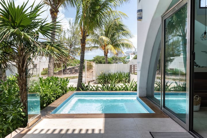 Private Pool Villa W/ Oceanview And Nearby Beach! - Isla Mujeres
