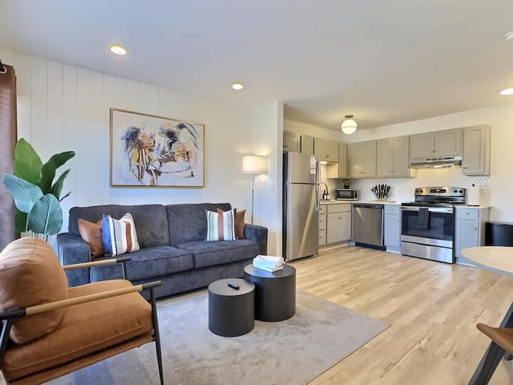 Urban Hideaway Near Downtown Hotspots - Birmingham, AL