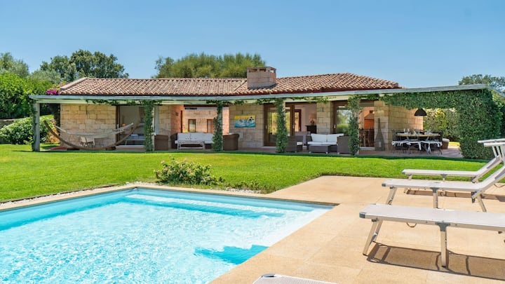 Exclusive Sardinian Villa Near Cala Brandinchi - San Teodoro