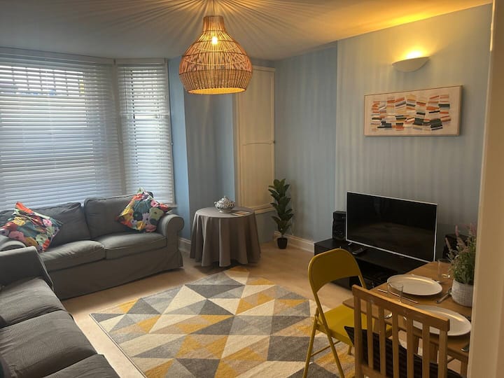 Charming Seafront Retreat - Broadstairs