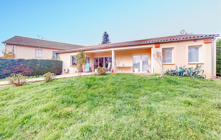 3 Bedroom Awesome Home In Prayssac - Puy-l'Évêque