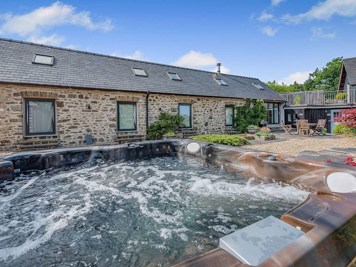 West Barn - Llandeilo