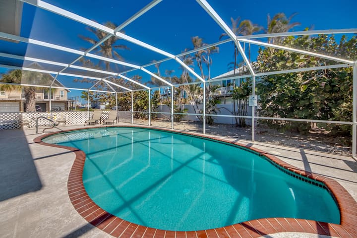 280 Ostego - Pet Friendly Pool Home By The Beach & - Fort Myers Beach, FL