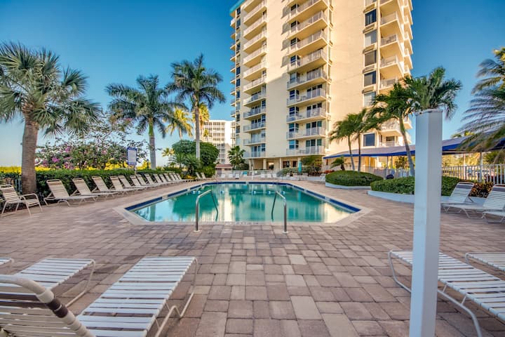 Estero Beach & Tennis Club #101b Beachfront Condo - Fort Myers Beach, FL