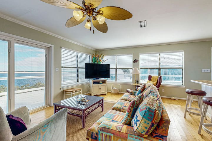 4 Br House With Panoramic Views And Deck - Orange Beach, AL