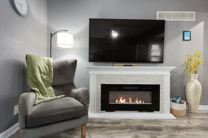 Relaxing Townhome In Op|4br All King Beds - Overland Park, KS