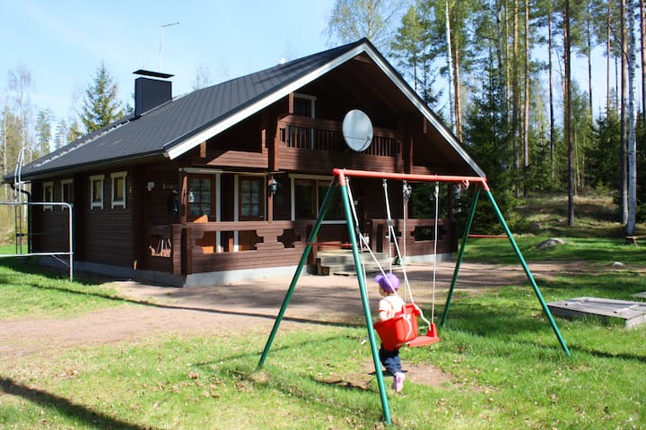 Ferienhaus In Kouvola Mit Terrasse Und Grill - Jaala
