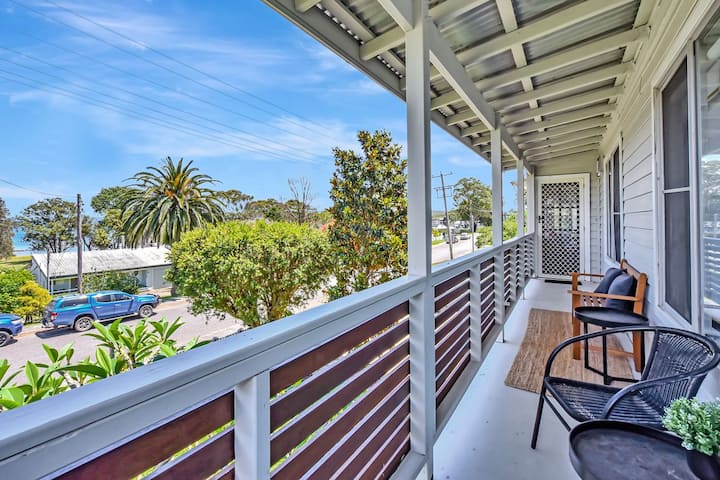 Living The Dream - Port Stephens