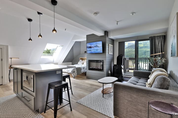 Renovated Studio! Amazing Views/location/pool 3f9 - Killington, VT