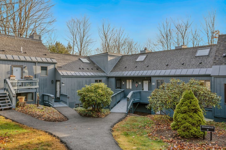 Ski-in/out, Has Ac, Amazing Views! | Kingswood 12e - Hartford, VT