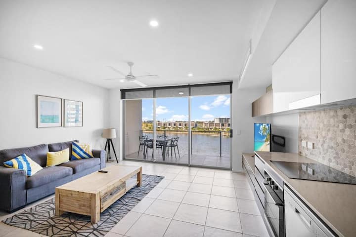Waterline 1 Bedroom Apartment - Aussie World, Palmview