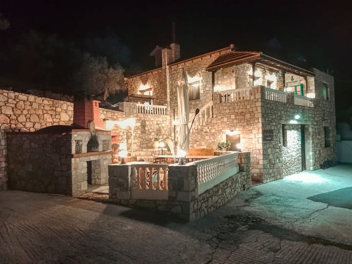 Tsampika's Traditional Stone Cottage In Siana - Rhodes