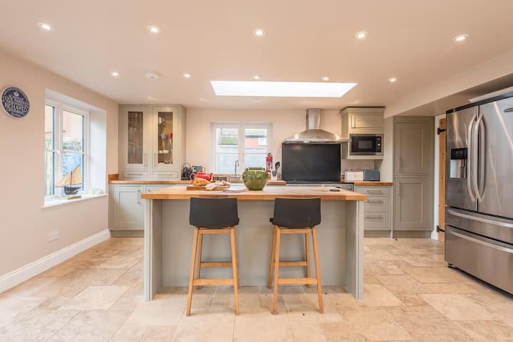 Buoys Cottage, Wonderful Family Cottage In Orford - Suffolk