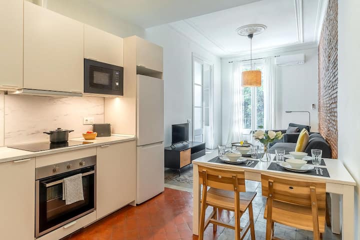 Ab Centric Universitat Ii.i - Barcelona