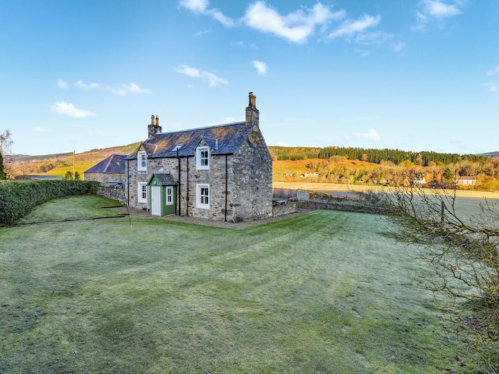 Balnamuir Farmhouse - Loch Broom