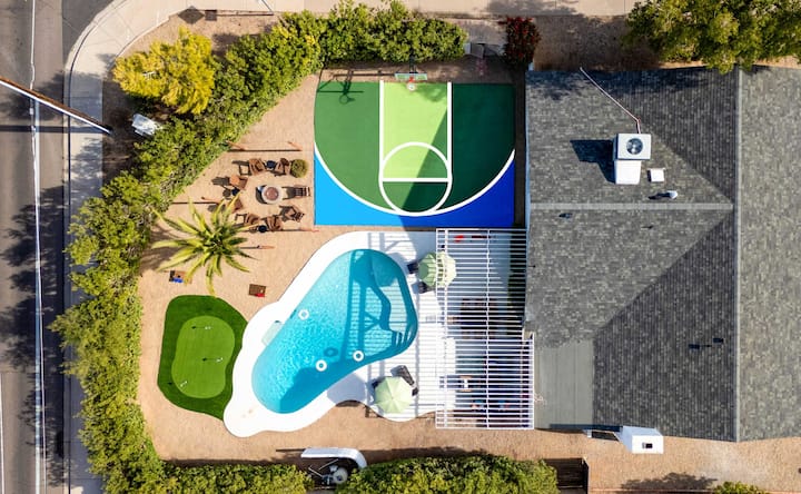 Epic Desert Stay | Pool, Hot Tub & Sports Court - Phoenix